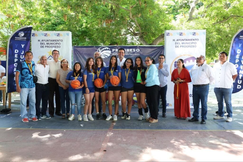 Reconocen a ganadores de liga estudiantil en Progreso | Prensa Yucatán