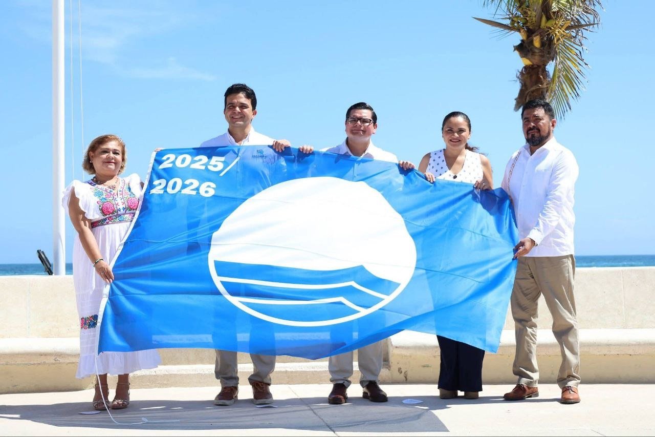 Alienta Rihani, a cuidar las playas de Progreso, tras izamiento Blue ...